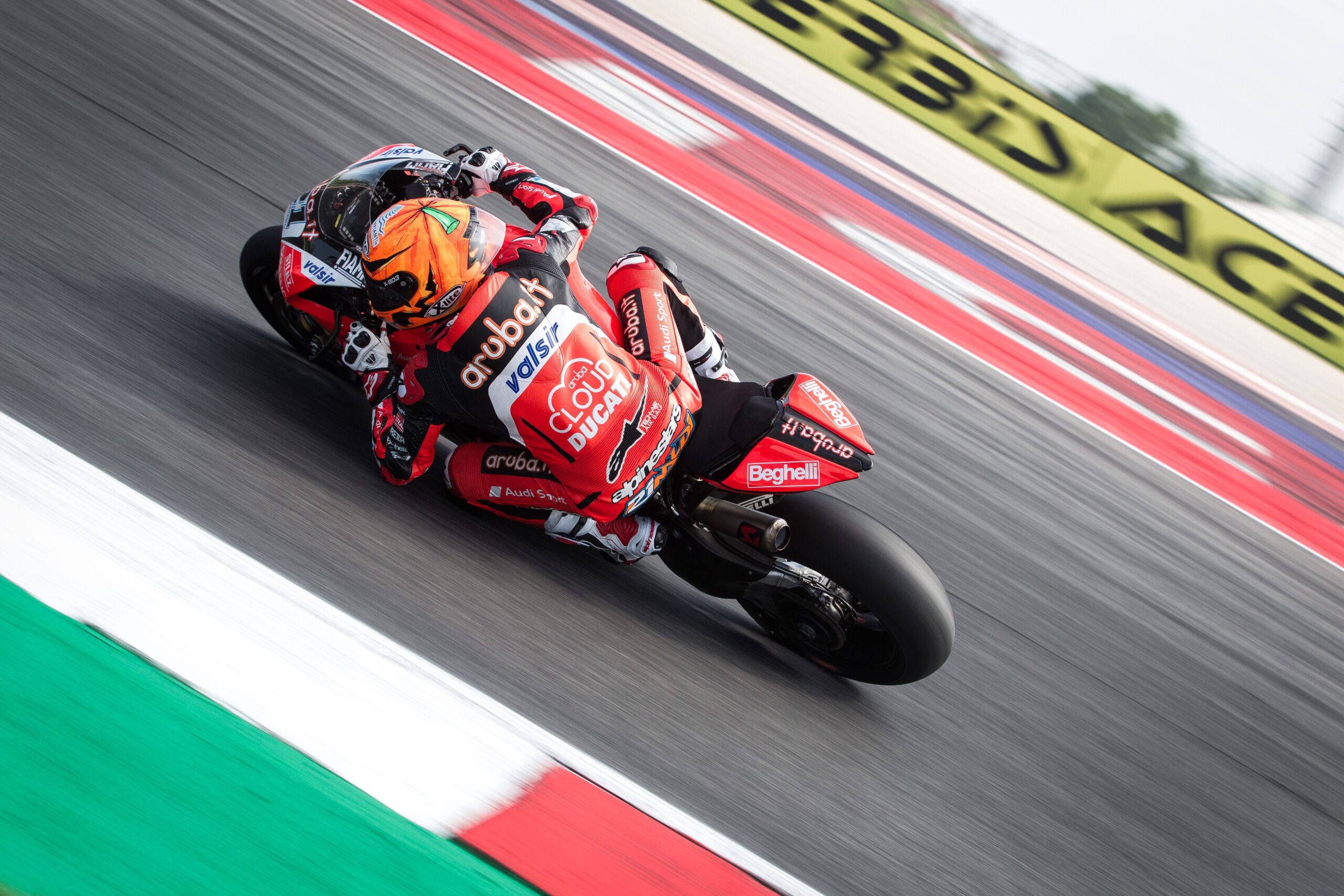 Chilaglo | Michael Rinaldi tra Superbike e mondo social